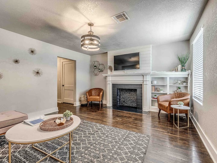 〰️The Okie | Near Automobile Alley & Bricktown - Capitol Hill - Oklahoma City