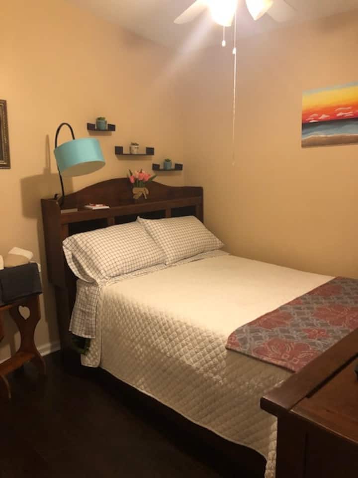 Tuckaway C - Tampa, FL