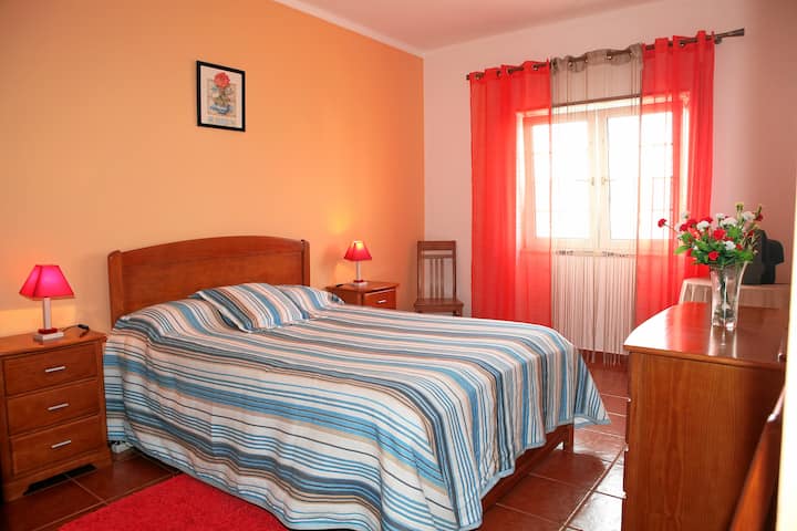 House Eyes Of  The Sea  - 7 Min. Walking Beach - Peniche
