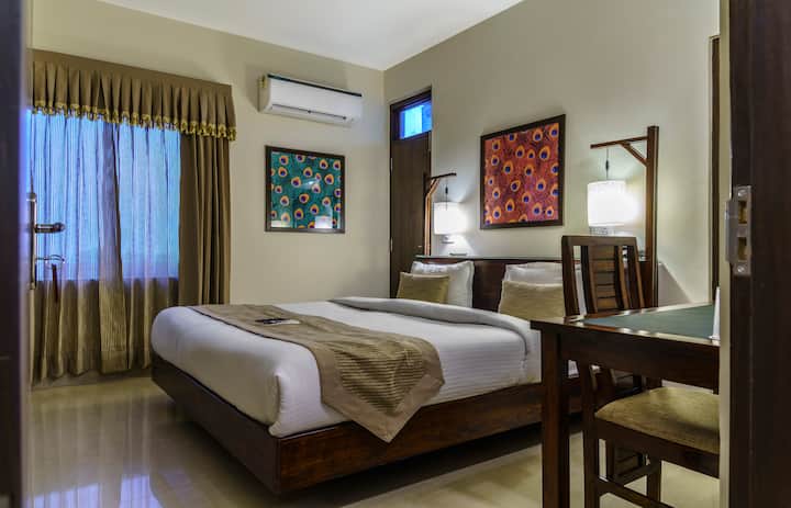 Complete Floor In Serviced Apartment Near Airport - Jaipur