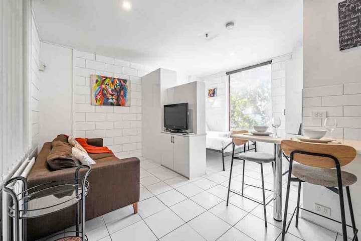 Little Lion City Center | Rooftop | Free Tram Zone - Melbourne