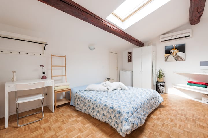 Charmant Studio Avec Ascenseur Dans Le Centre - Florence