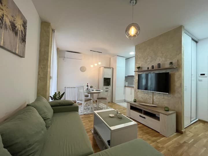 Olive Green - Relaxing - New - Novi Sad