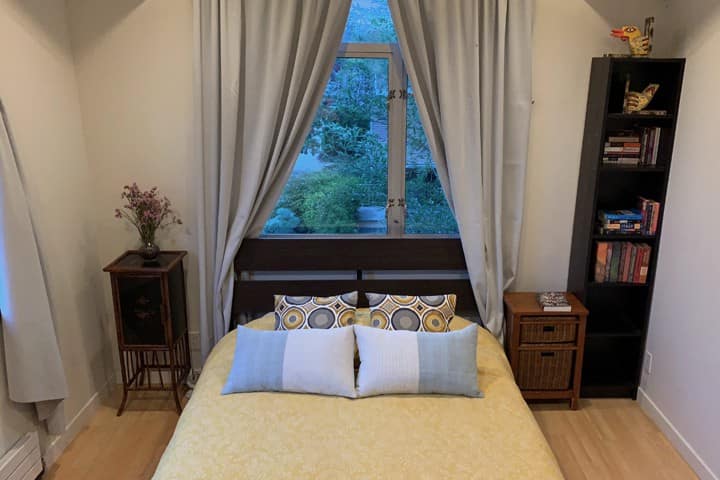 Sun Filled One Bedroom +Bath, Bamboo Floors - Berkeley, CA