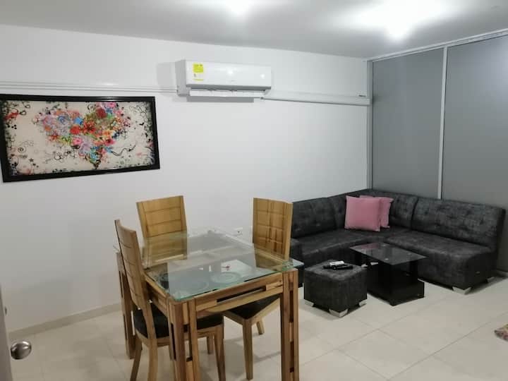 Hermosa Casa Con 3 Aires Acondicionados - Cúcuta