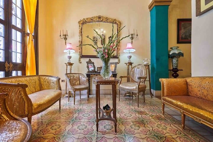 ✔Private Bath ✔Central Location ✔Patio ✔Breakfast - Cuba