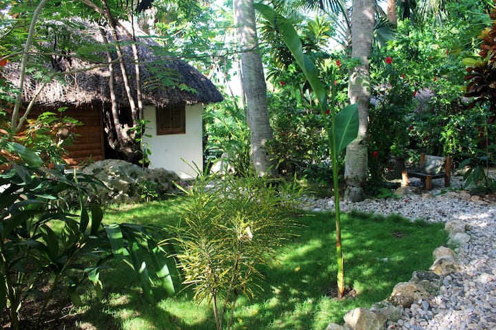Surf Haiti Guesthouse Bungalow 3 - ハイチ