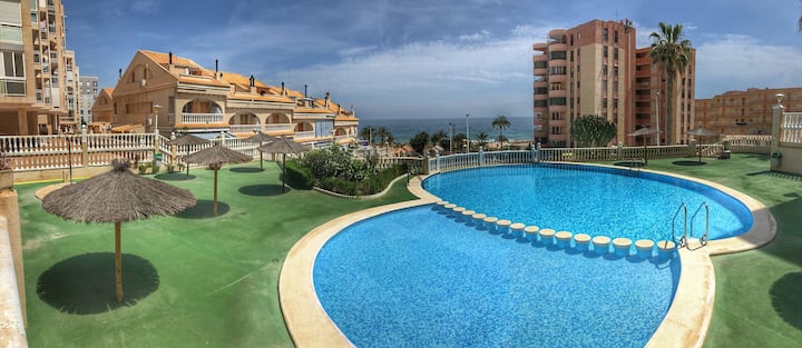 Magnífico Apartamento En La Playa  De Arenales. - Torrellano