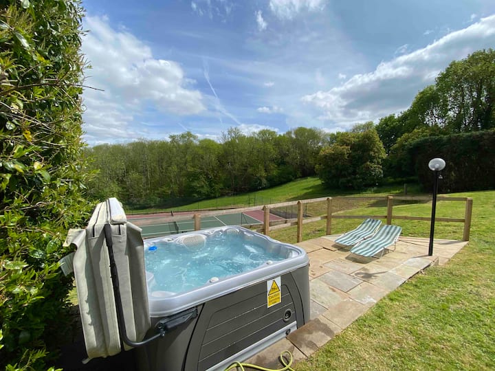 Sussex Dream Stay Hot Tub Tennis - East Sussex