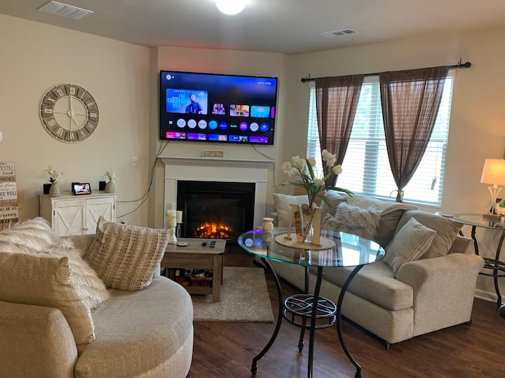 Luxury Home With Fence, Deck, Firepit, & More - Fairburn, GA