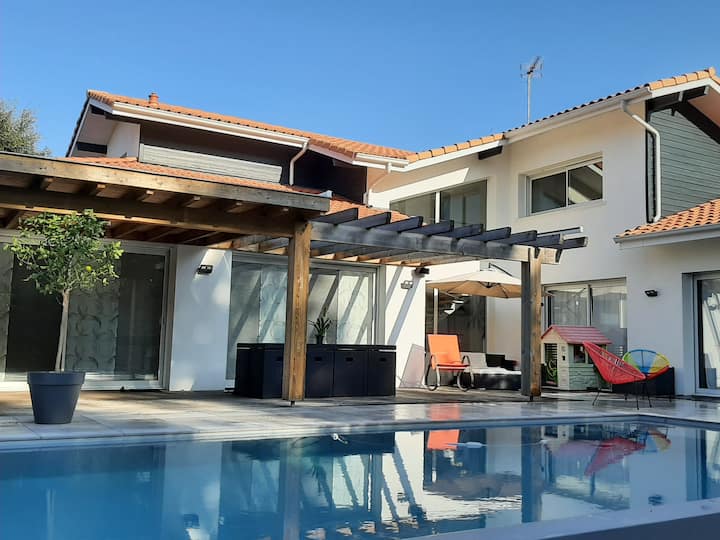 Villa Avec Piscine Chauffée à 10mn Des Plages - Capbreton