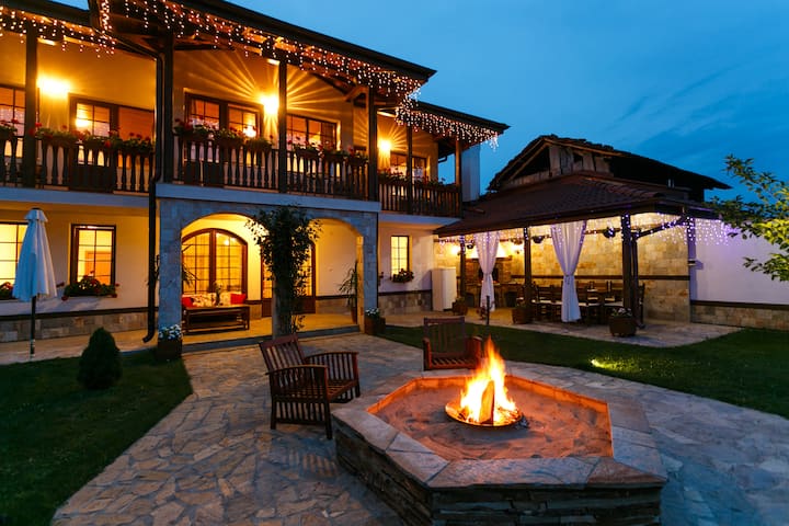 Bashtinata Stryaha Warmth And Coziness Of A Home - Chiflik