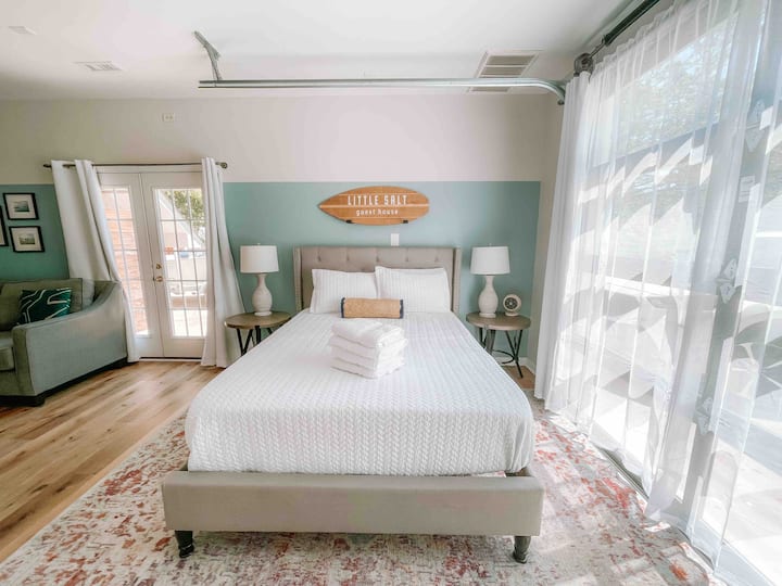 Little Salt Guest House: Steps From The Water - Wilmington, NC