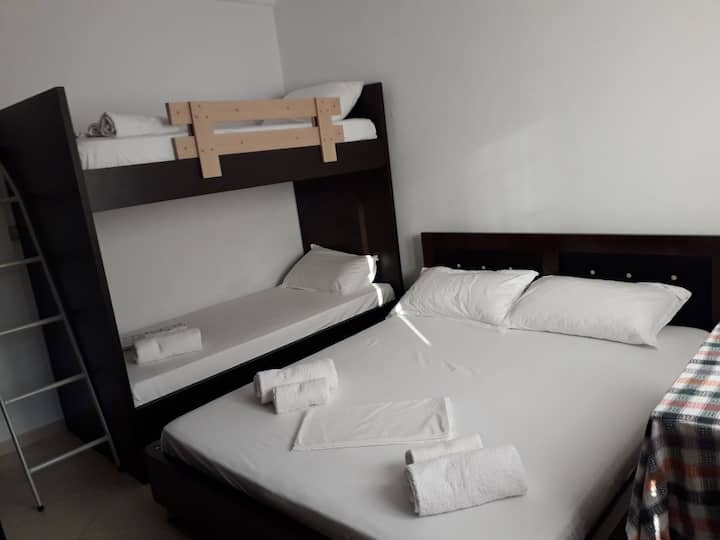 Comfy Private House In Ksamil.5min Walk From Sea - Ksamil