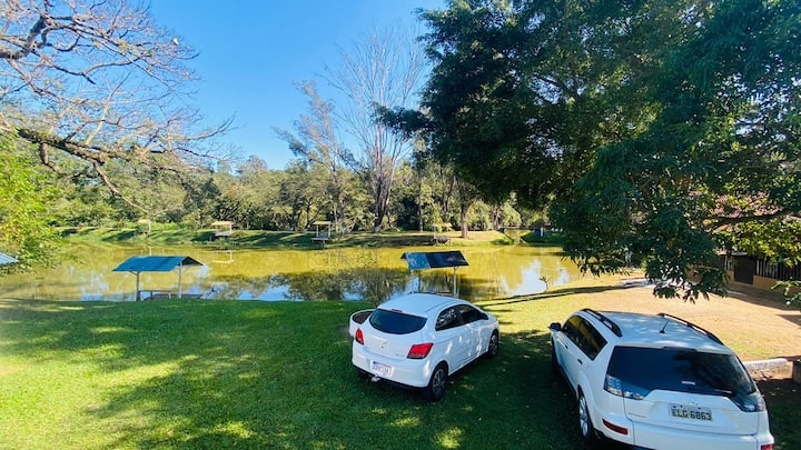 Casa Em Condomínio Fechado De Camping Com Piscina. - Atibaia