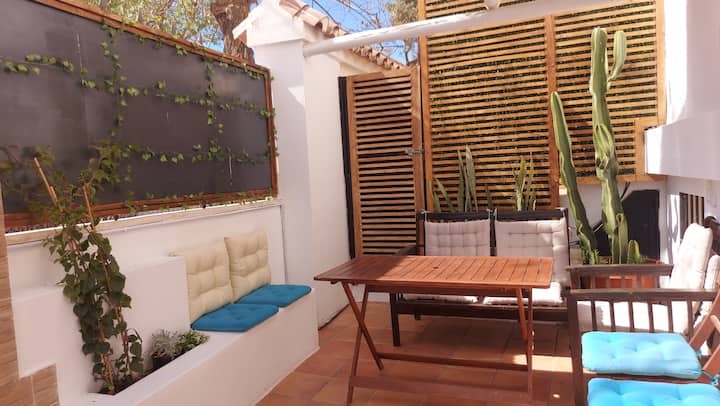 Apartamento Con Patio Exterior. - Torremolinos