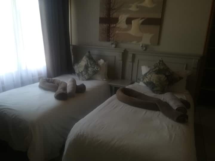 Step Inn Guest Lodge Komatipoort - Komatipoort