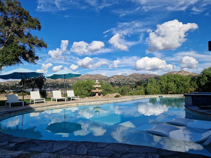 @Fantastic Villa, Giant Pool, Guest House, Golf ! - Santee, CA