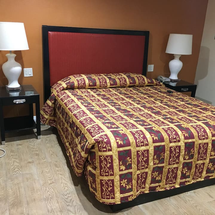 King Non Smoking - Yuma, AZ