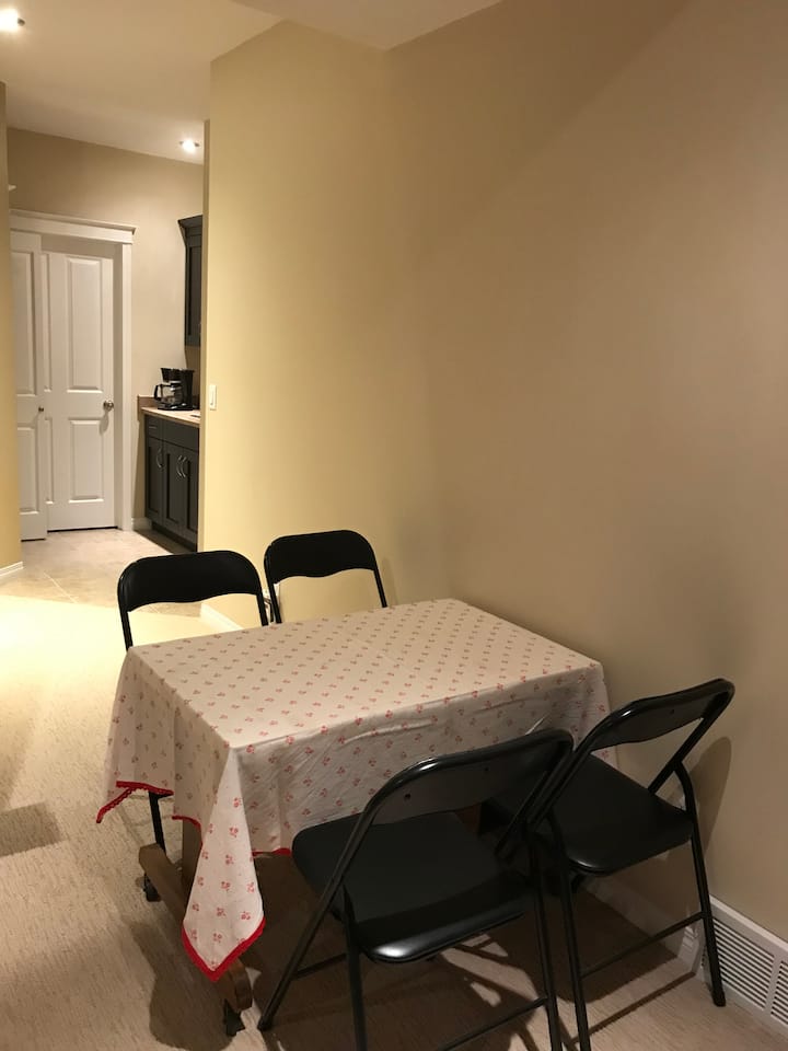 Sanitized And Welcoming Basement In Rosewood - Saskatoon