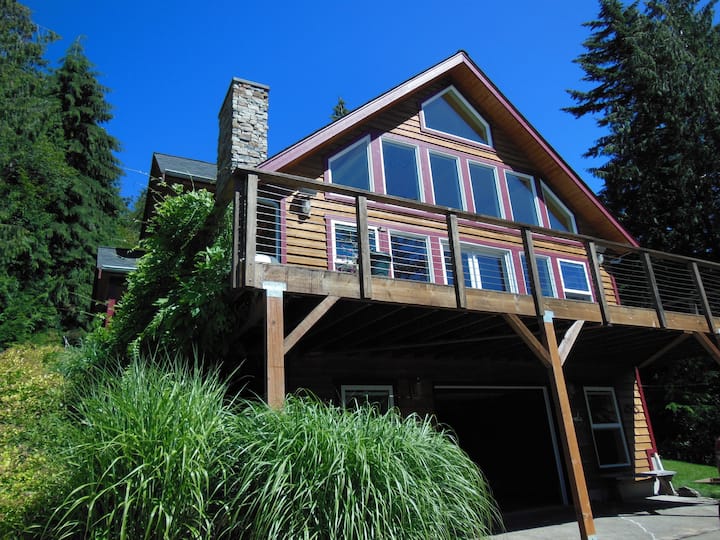 Lakehouse Getaway For Fun In The Sun - Lake Cavanaugh, WA