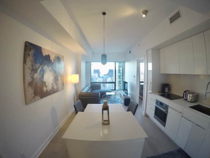 Incredible Condo 41th Floor Tour Des Canadiens - Montreal