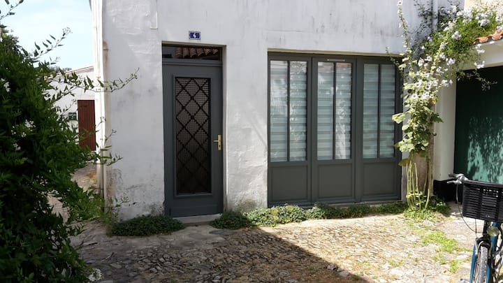 Maison De Village Avec Jardin à La Flotte En Ré - La Flotte