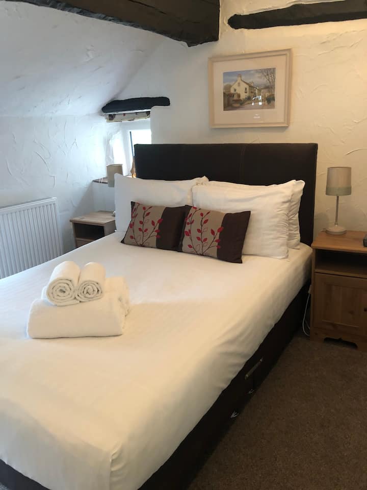 Room 3 @ Ramblers Rest - Castleton