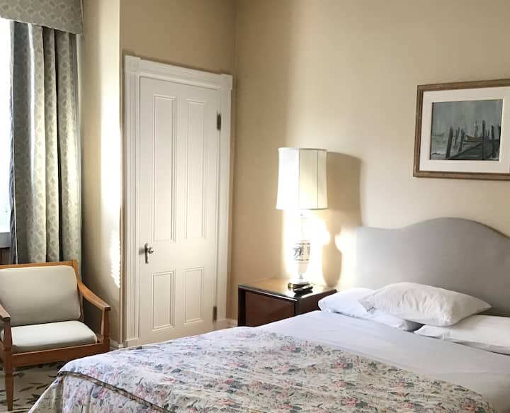 Private Room In Historic Old-quebec! Licence139031 - Québec