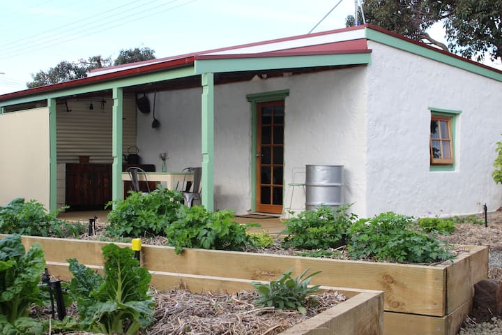 The Forge - Historic Blacksmith's Cottage - Kangaroo Island