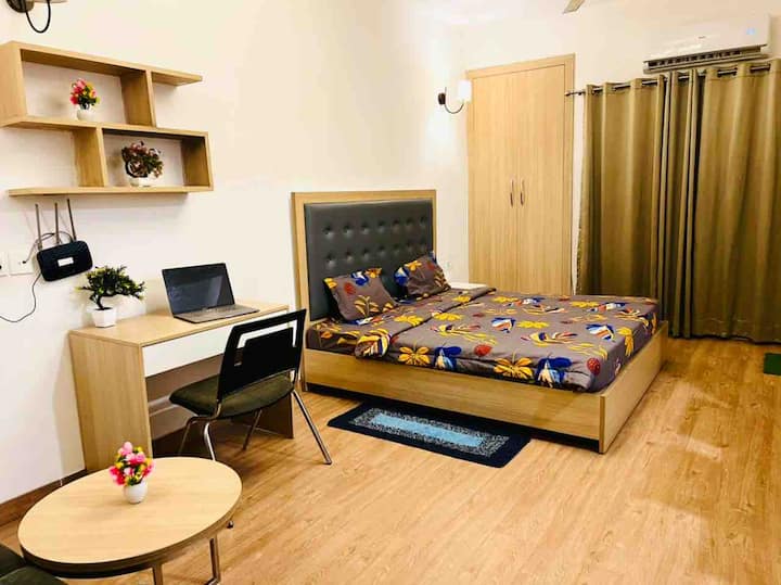 Ellipse By Noida Studios - Noida