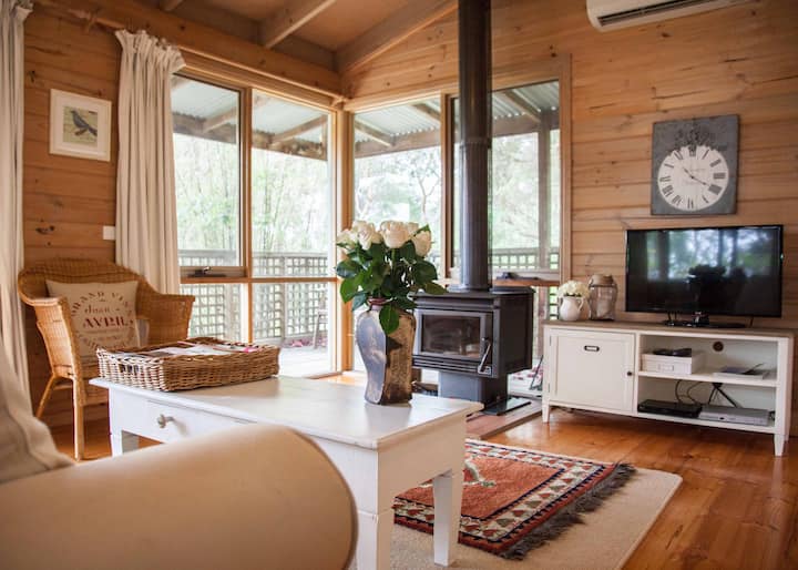 Gooseberry Hill Olive Grove Cottage - Mornington