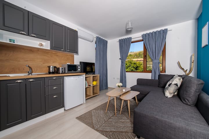 Modern Design In Park Area- Ap. Aqua - Melnik