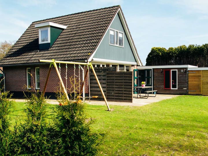 98 M² Huis ∙ 10 Gasten - Winterswijk