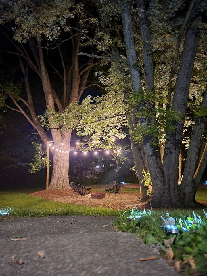 Directly Across From The Warner Dunes Park! - Warren Dunes State Park, Sawyer