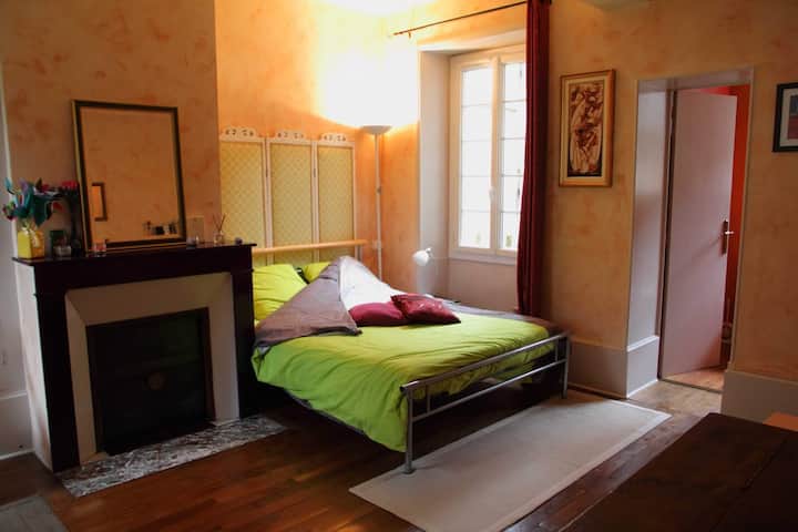 Chambre Privative - Dannemoine, Bourgogne - Tonnerre