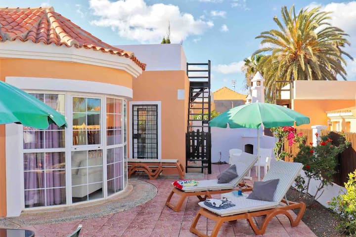 Everything You Need To Relax & Enjoy The Sunshine - Caleta de Fuste