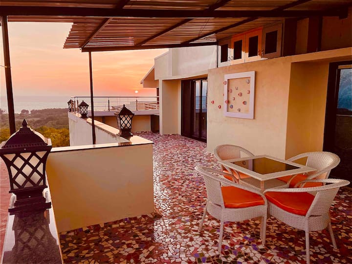 Fanta Sea Home Stay -2bhk Private Terrace Sea View - Ganpatipule
