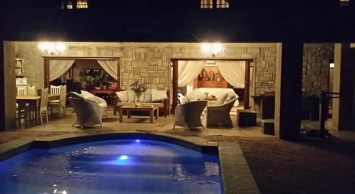 #Le Vigne' Guesthouse Overlooking Indian Ocean - Port Shepstone