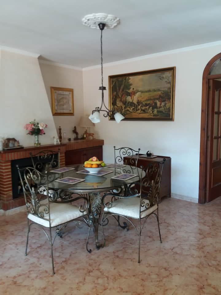 Villa De La Rosa - Monda