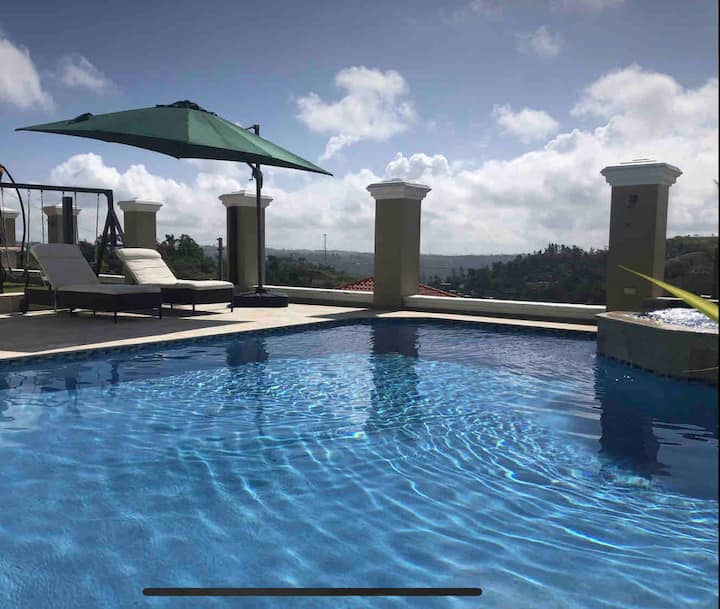 Residencia Con Piscina En La Montaña - Puerto Rico