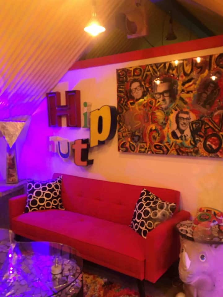 Hip Hut - Lubbock, TX