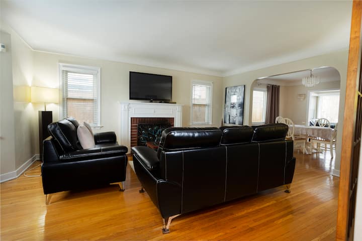 Fallsview District 5 Mins Pool King Bed Walk Falls - Niagara Falls, NY