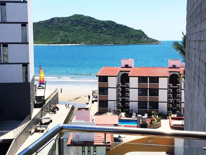 Depadelux 35 Mt Del Mar! Zona Dorada Vista Al Mar! - Mazatlán