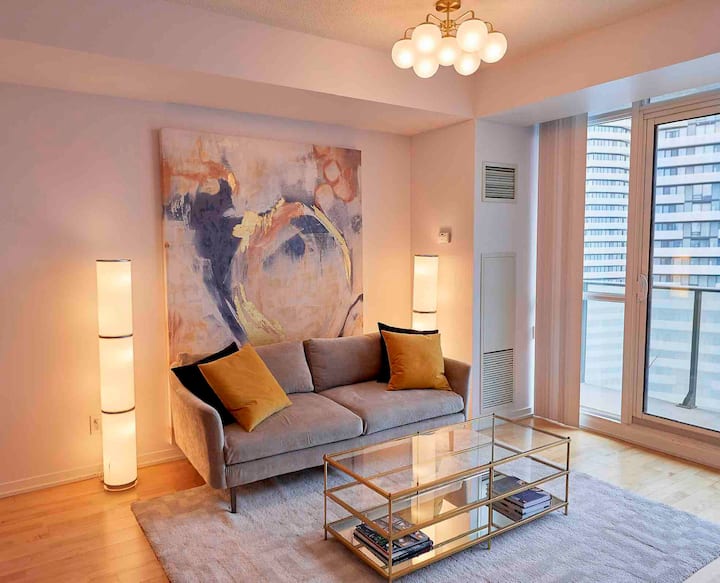Best Location In The Core Downtown Of Toronto - Toronto