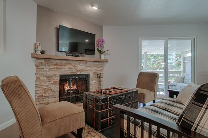 Tahoe Condotwo Kings & A Jacuzzi: Monthly Minimum - Lake Tahoe