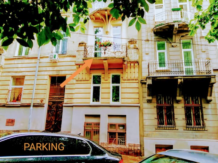 Family Apartments With Balcony And Parking - Lviv