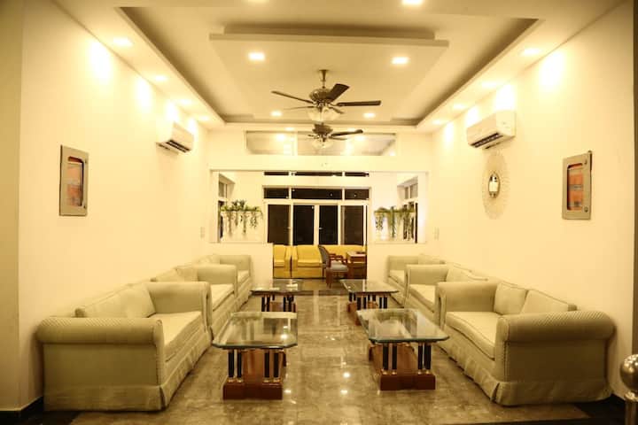 12 Bedroom Property. - Gurgaon