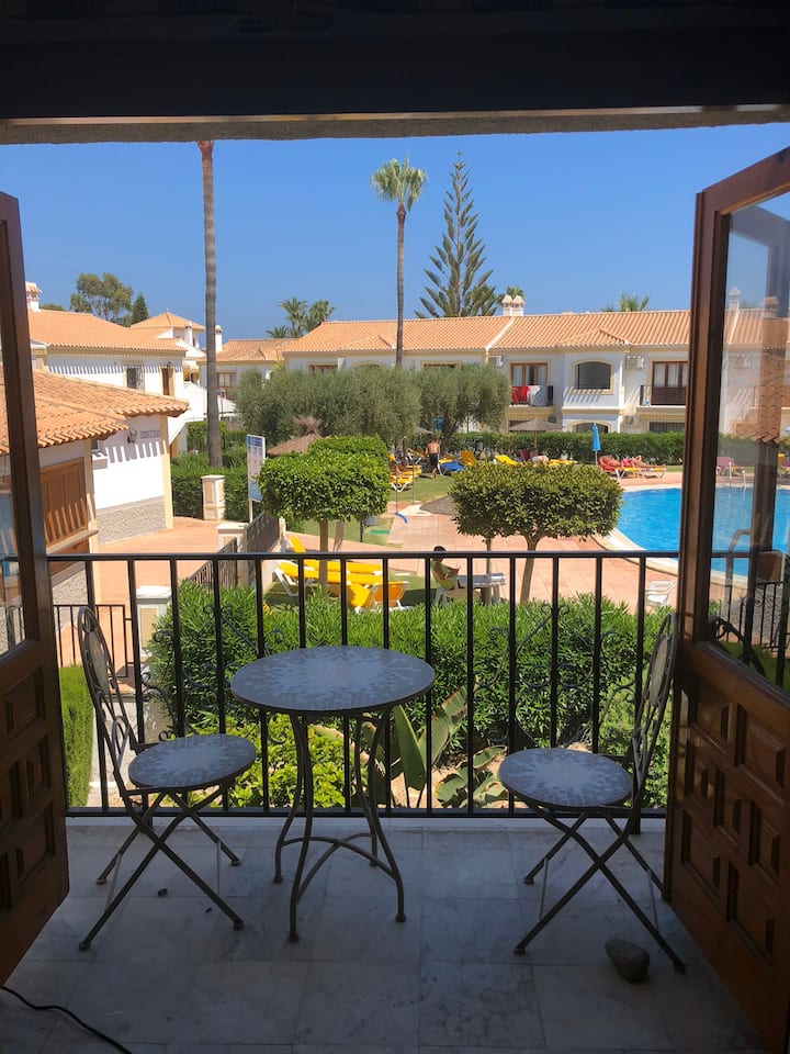 Beautiful Apartment Set In Gorgeous Gardens - Vera