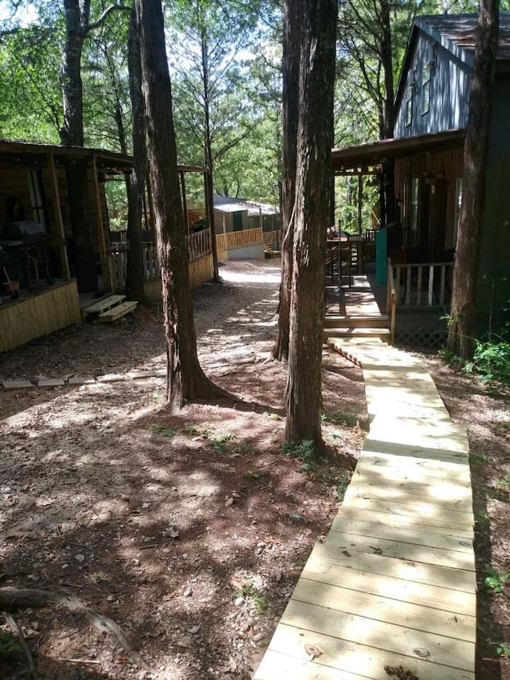 Mntn Hideout Room 1 - Canton, TX